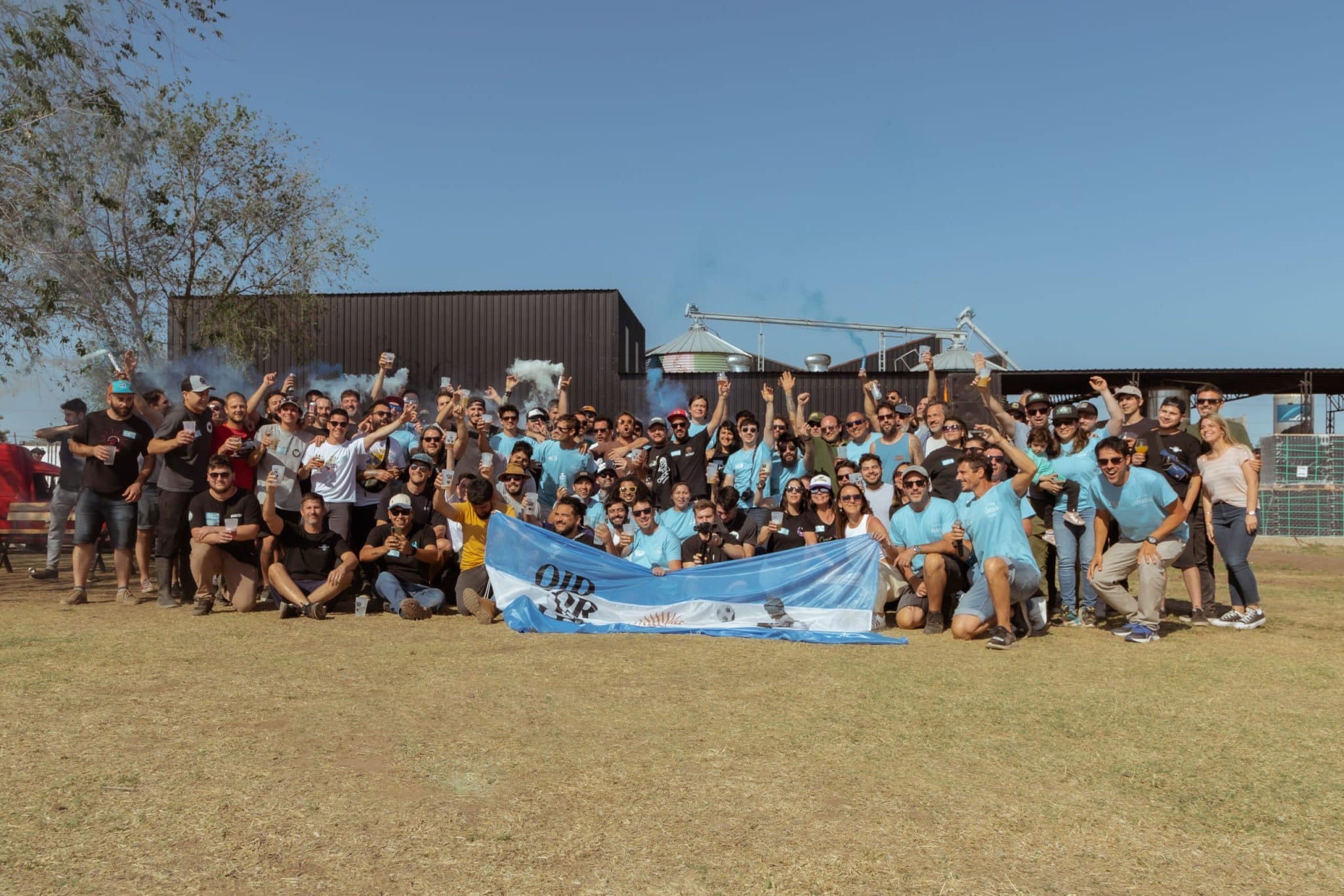 Oíd Mortales, así es la cerveza que surgió de una cocción federal organizada en Peñón del Águila ...