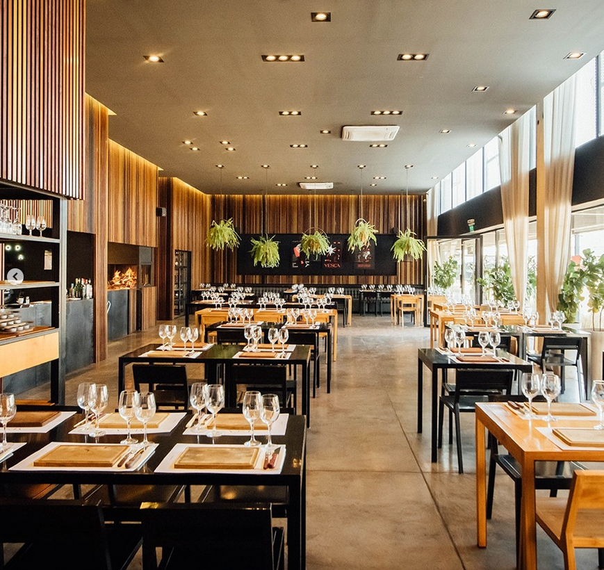 No es una parrilla: así es Yesca, el restaurante de carnes de Valle ...