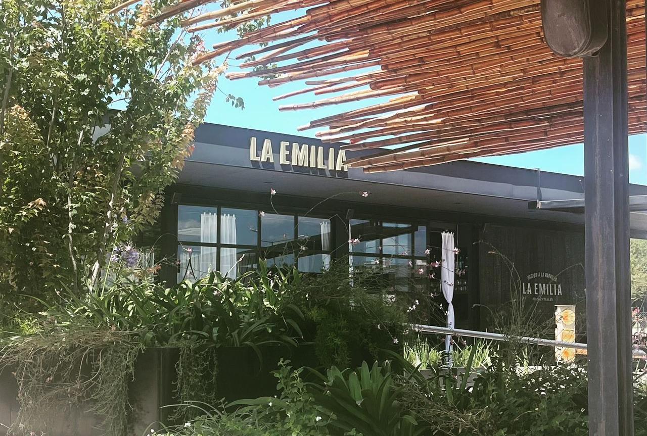 Lo nuevo: Parrilla La Emilia abrió una sucursal en Manantiales ...