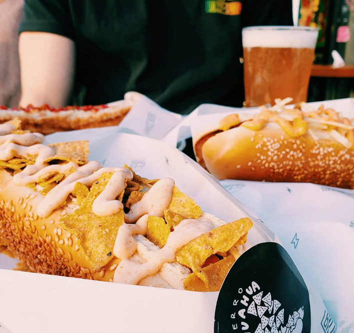 Lugares para comer (buenos) panchos en Córdoba | Circuito Gastronomico