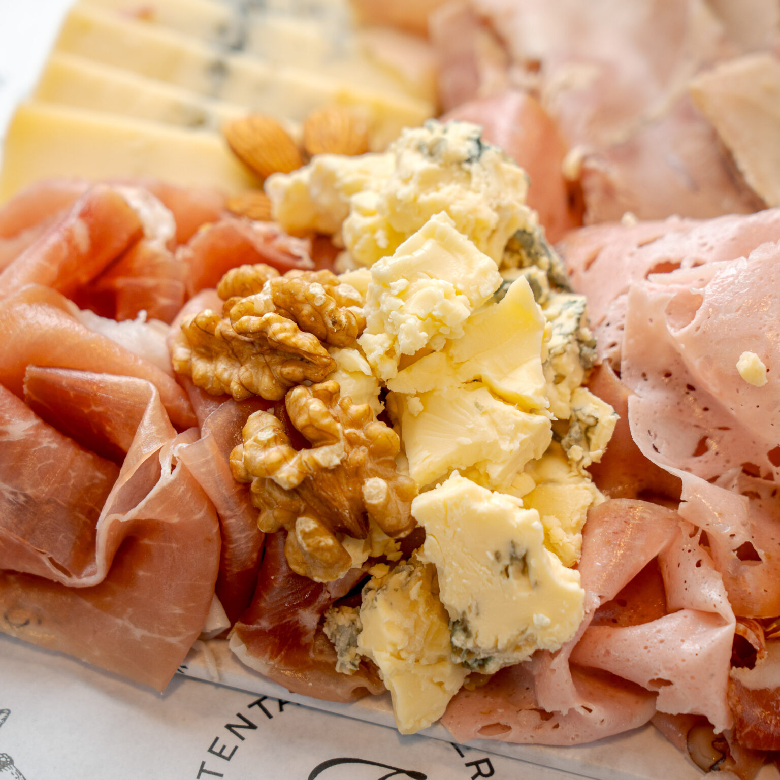 Dónde probar los mejores quesos y fiambres de la gastronomía de Córdoba ...